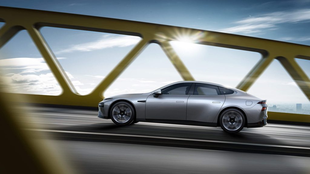 Chinese Carmakers Reportedly Aim for 100% Domestic Chips in Vehicles by ...